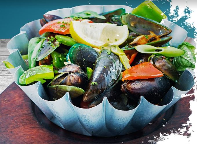 SEAFOOD BUCKETS – The Red Crab Delivery